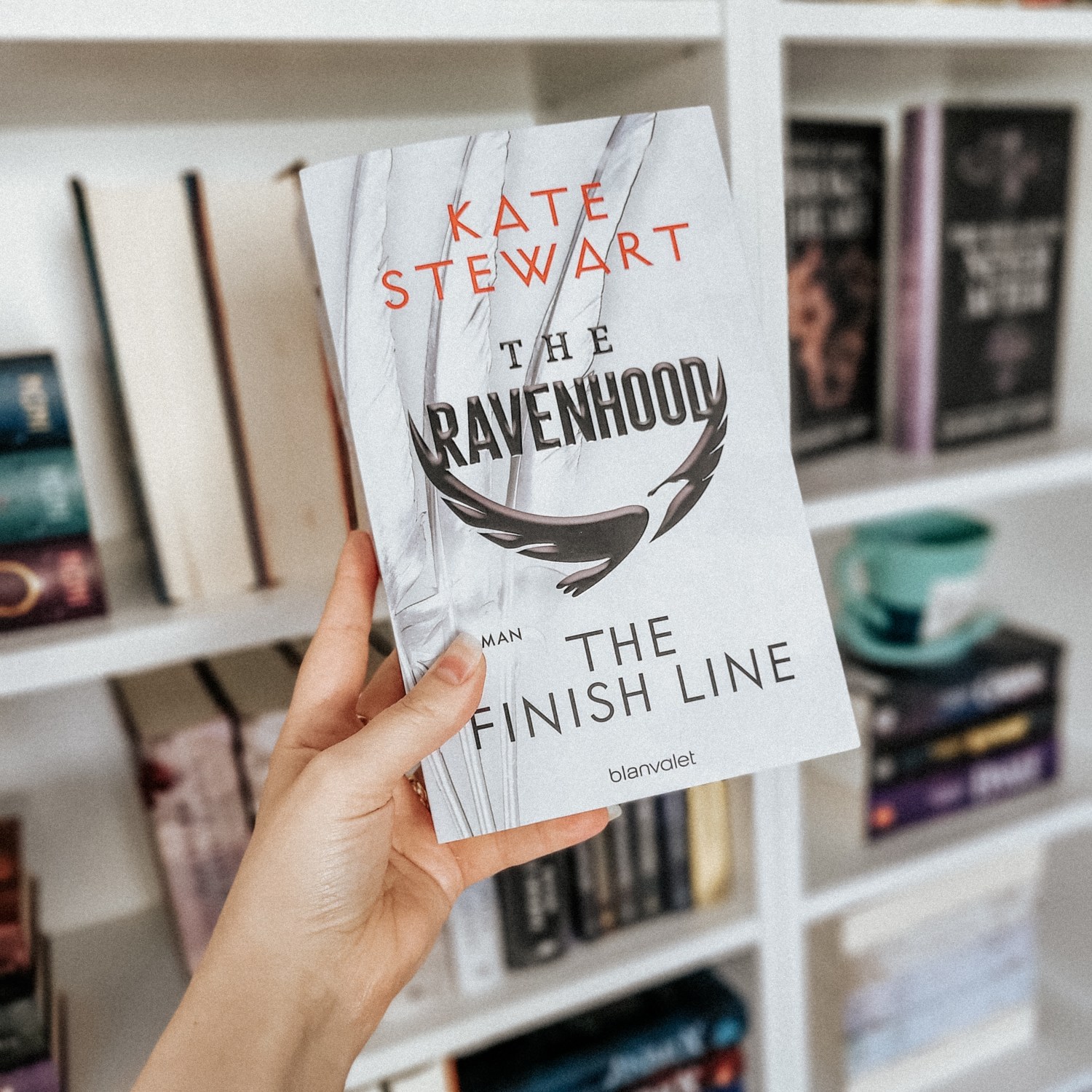 The Ravenhood: The Finish Line [Kate Stewart] – Lexi´s Little Library